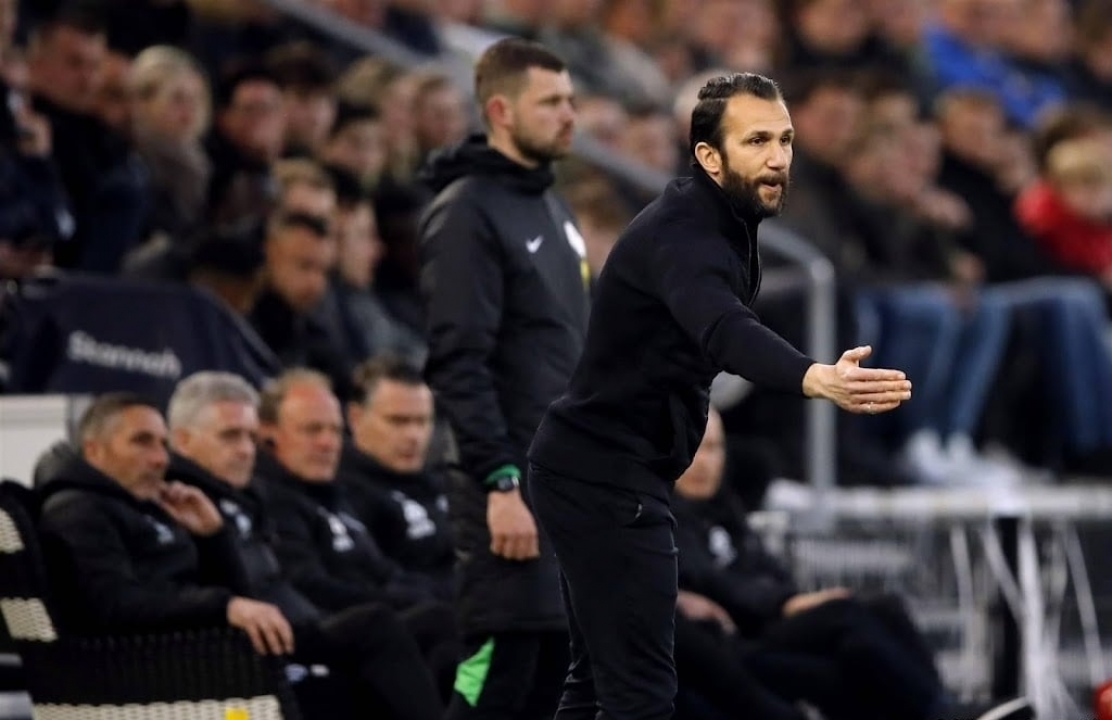 Adil Ramzi gaat Oranje voor spelers jonger dan achttien jaar trainen ...