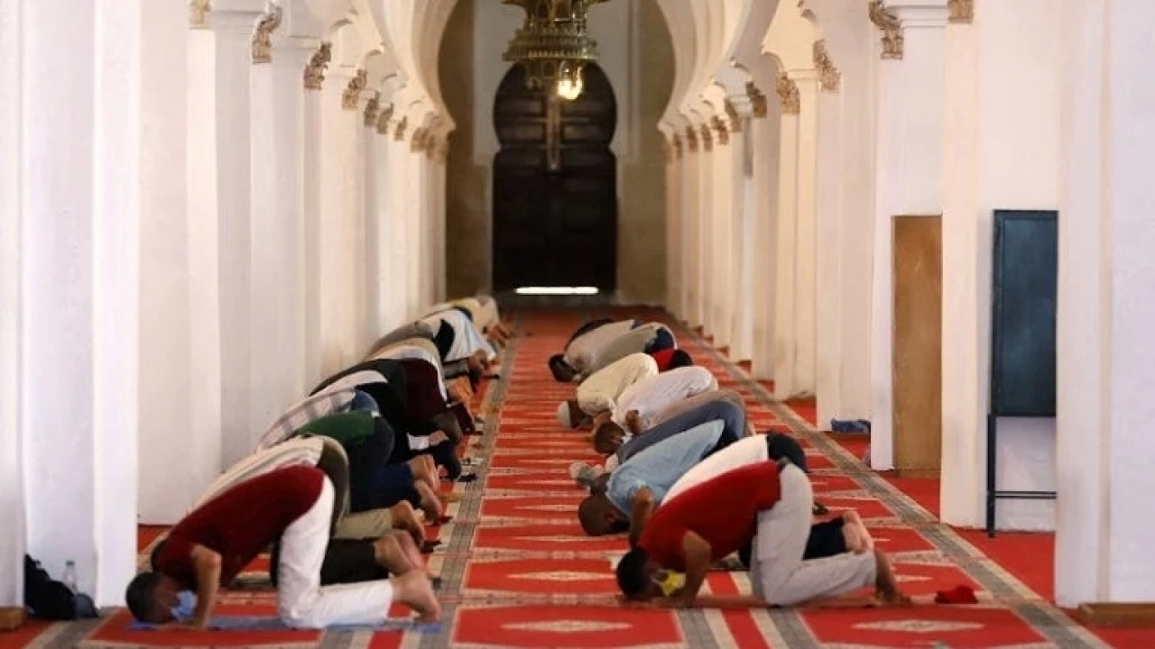 Wereldwijde enquête: religie prominent aanwezig in Marokko | Marokko Nieuws