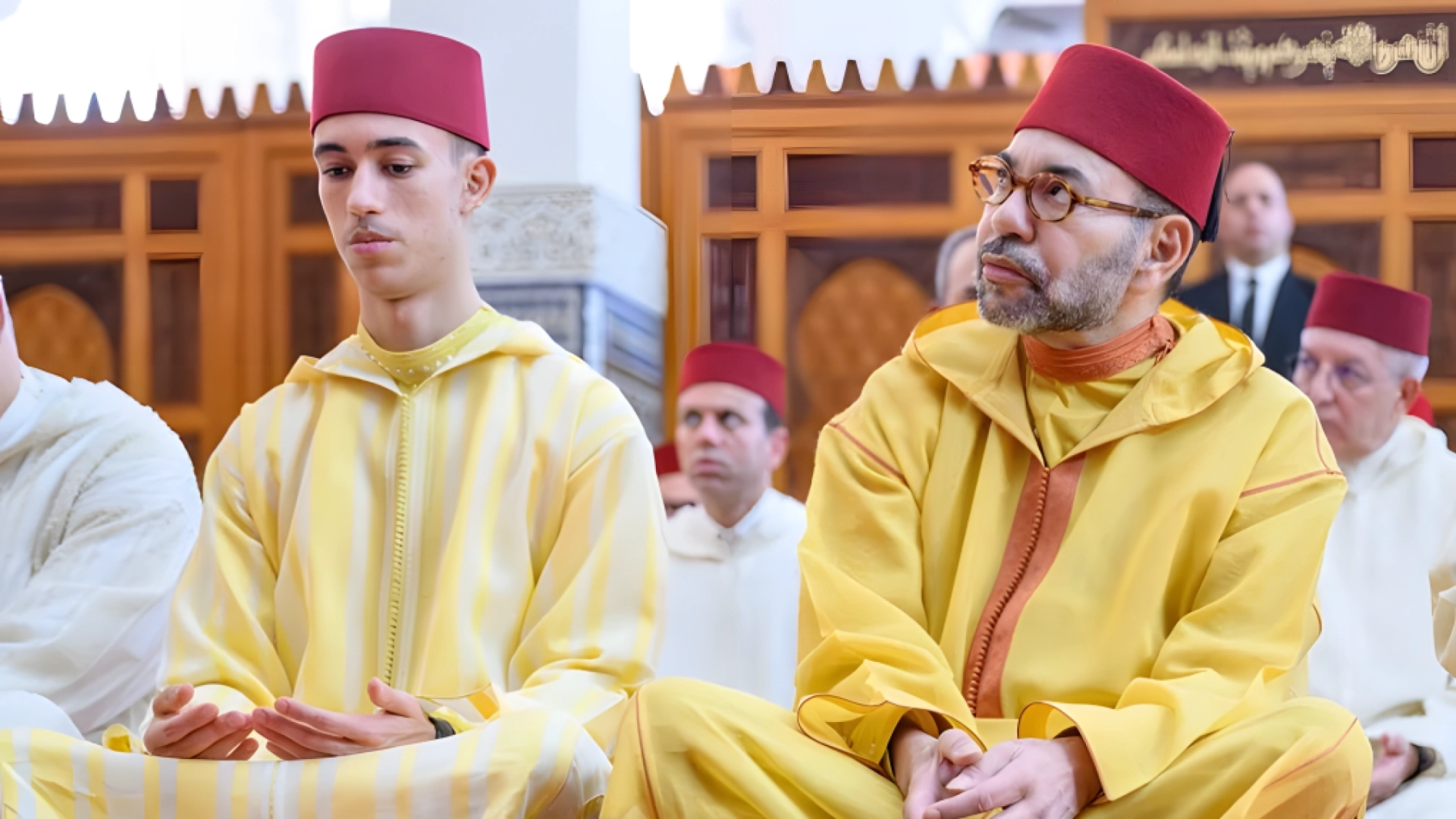 Koning Marokko stuurt twintig sporters op bedevaart naar Mekka ...