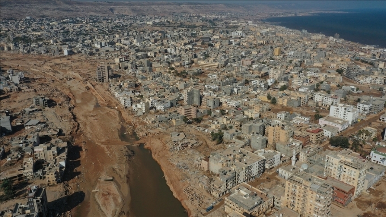 Politieke strijd hindert hulpverlening na overstroming in Libië ...