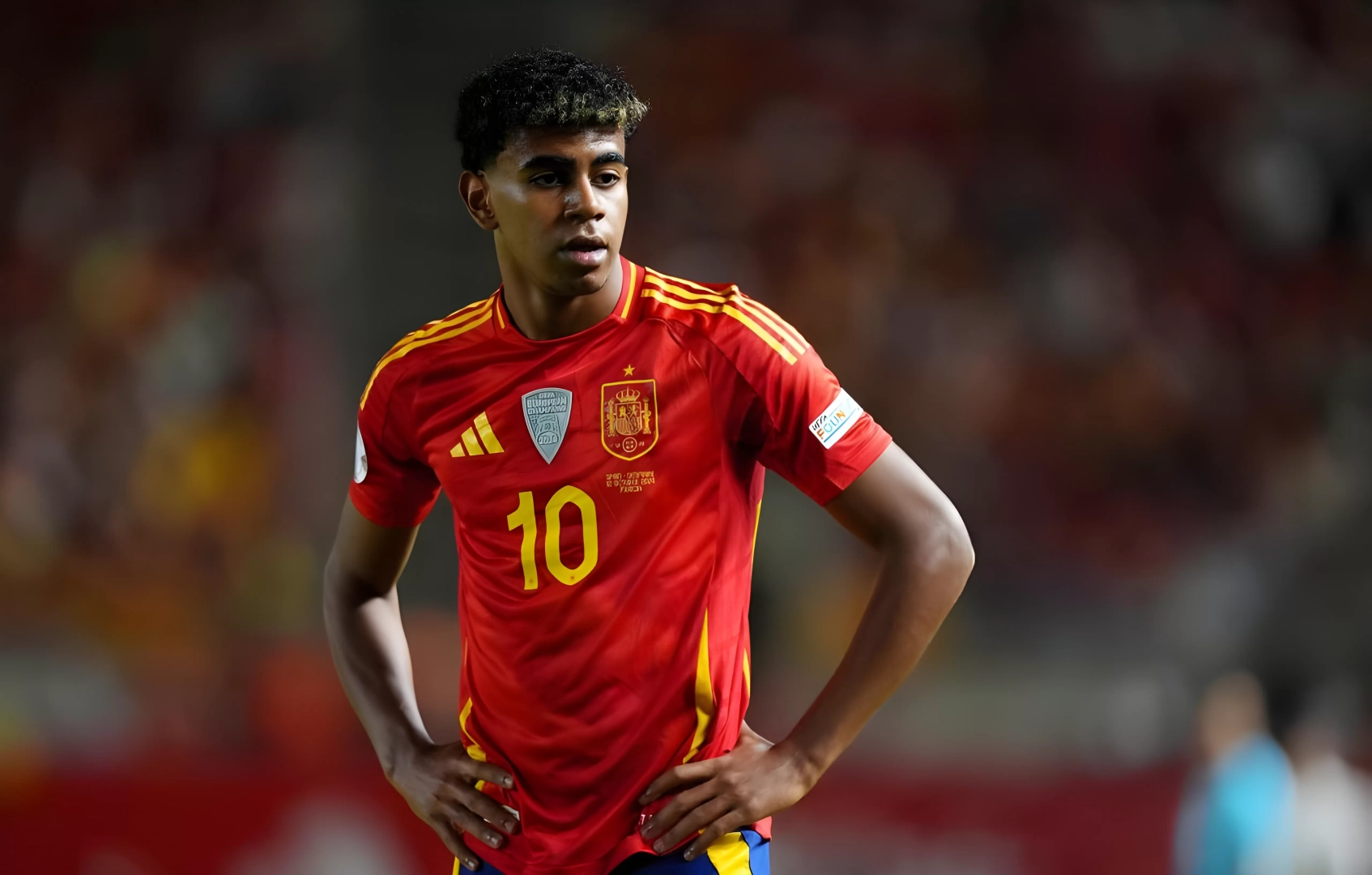 Spaanse kritiek op Lamine Yamal om Marokkaanse vlag op voetbalschoenen ...