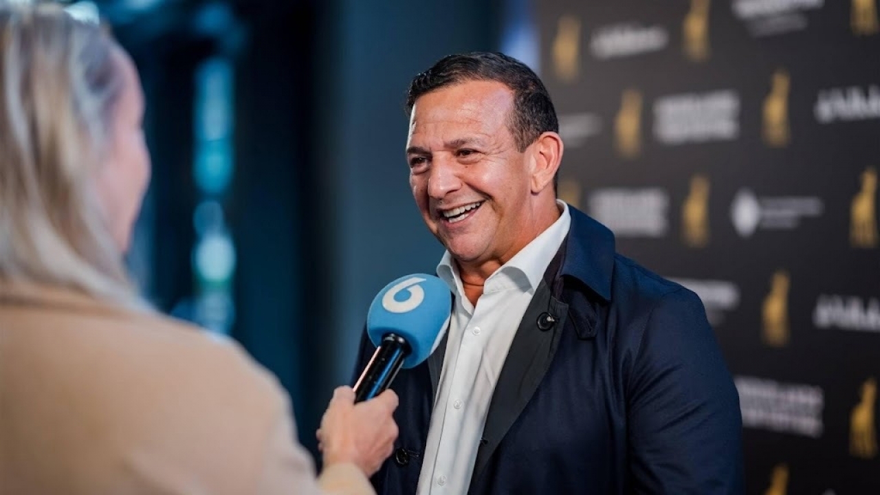 Najib Amhali en Bas Hoeflaak in derde deel filmreeks De Tatta's | Yasmina